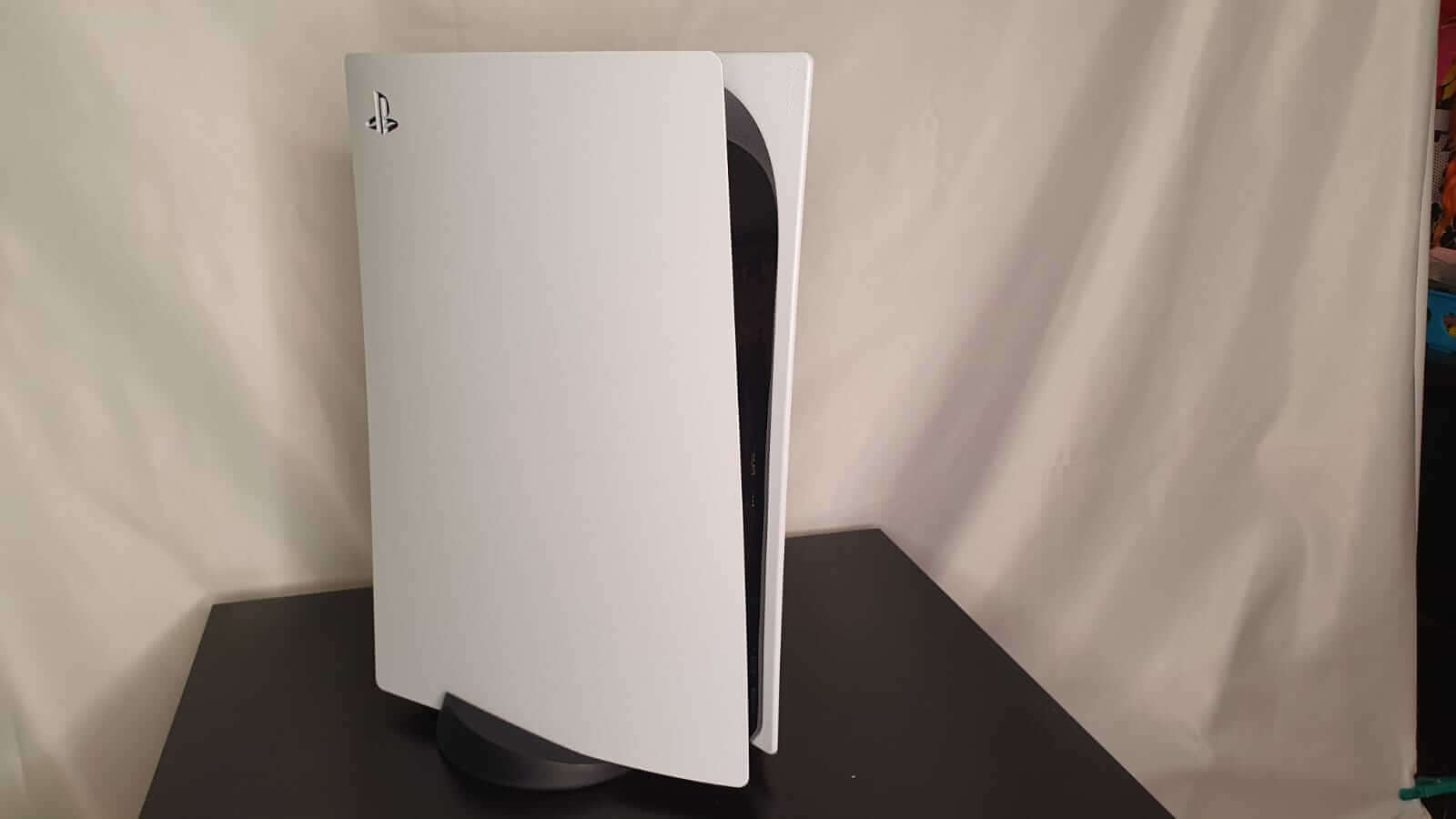 Eine neue PS5 kommt: Externes abnehmbares Laufwerk als Feature ...