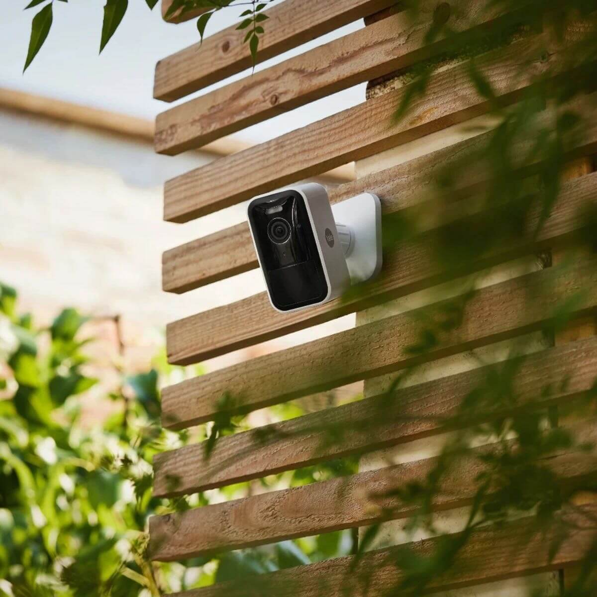 Yale Smart Outdoor Camera Test: Sichere Außenanlagen, Tag und Nacht ...
